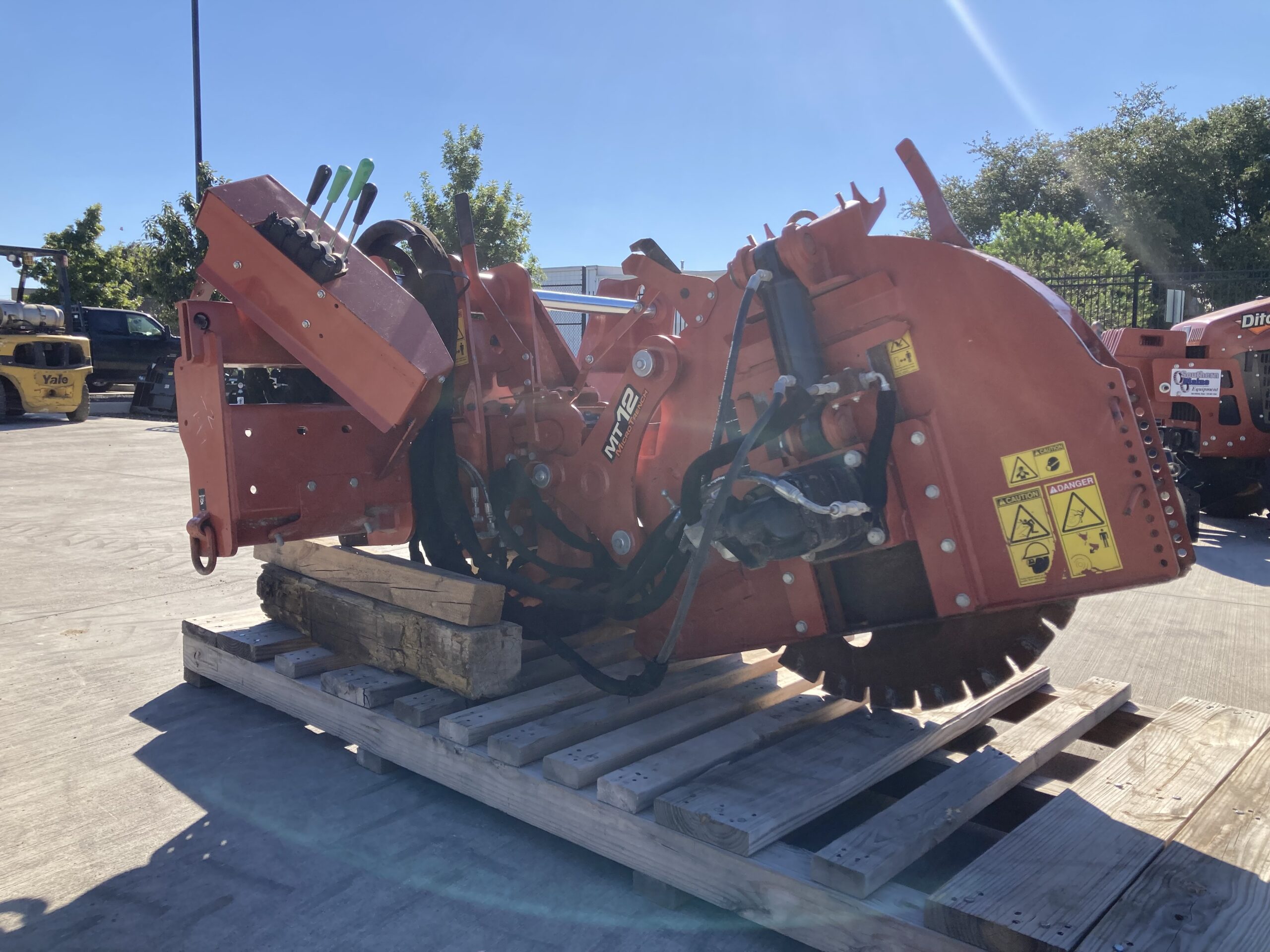 UA24070 2017 Ditch Witch MT12 Trencher Attachment (4) - Southern Plains ...